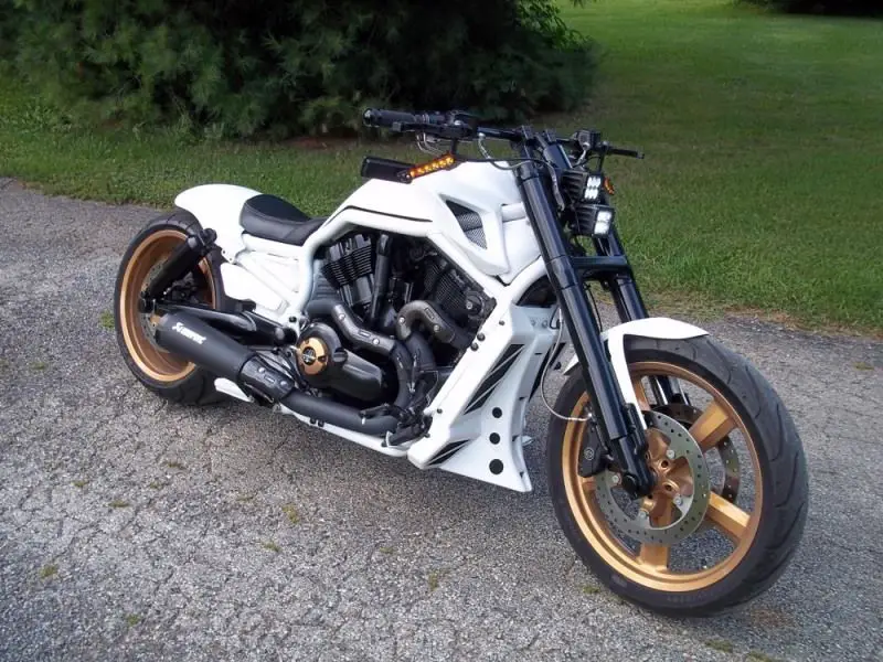Custom Harley V-Rod Muscle
