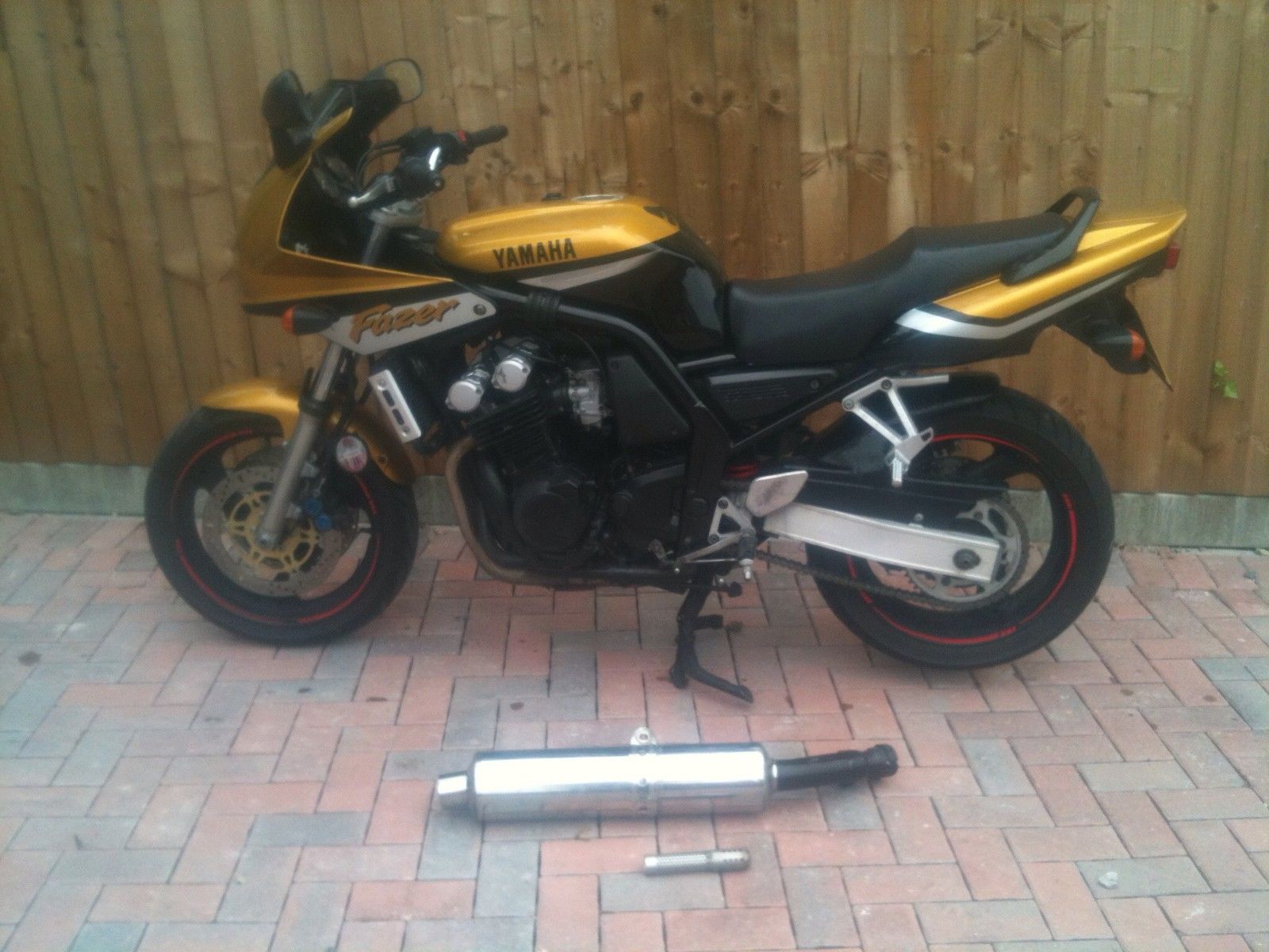 Fazer 600 2000