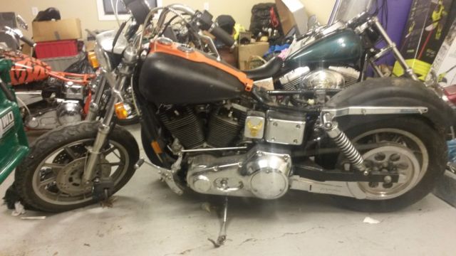 HARLEY-DAVIDSON DYNA MOTORCYCLE