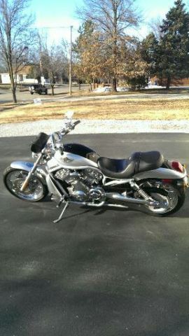 HARLEY DAVIDSON V ROD VRSC 100th Anniversary + EXTRAS BEAUTIFUL