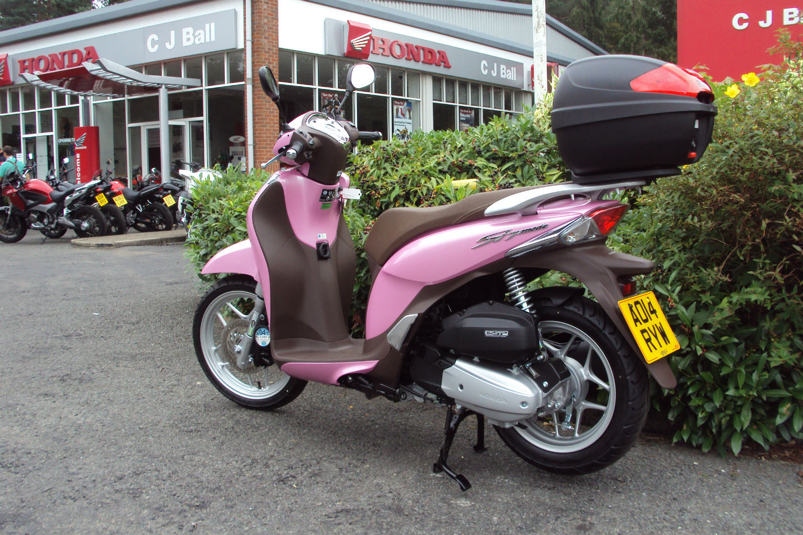 Honda ANC 125-E Pink 21 Miles