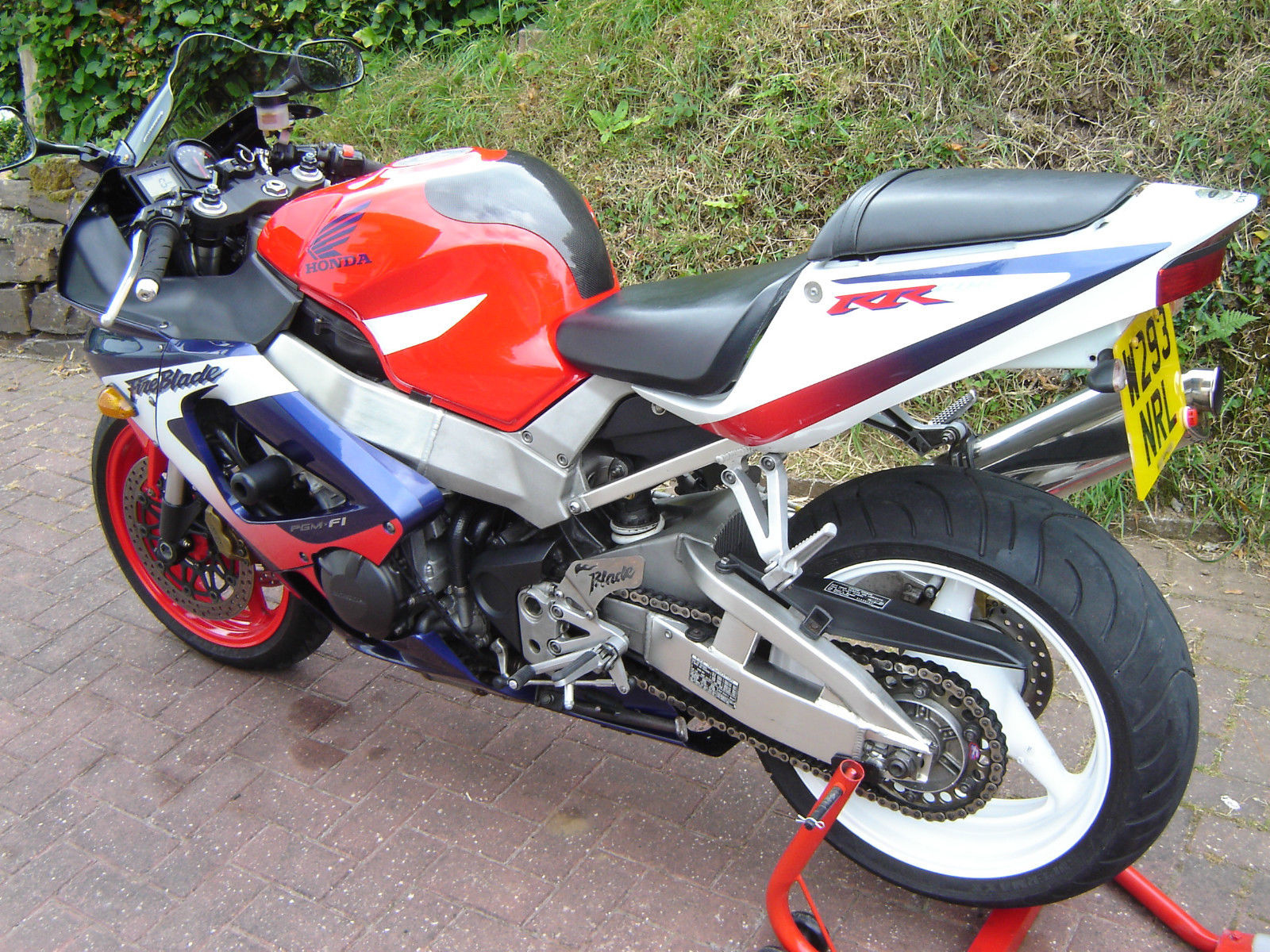 Honda CBR929RRY, 2000, low miles.