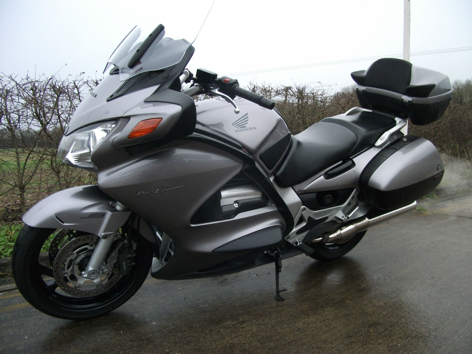 Honda ST1300 A (PACK-93)