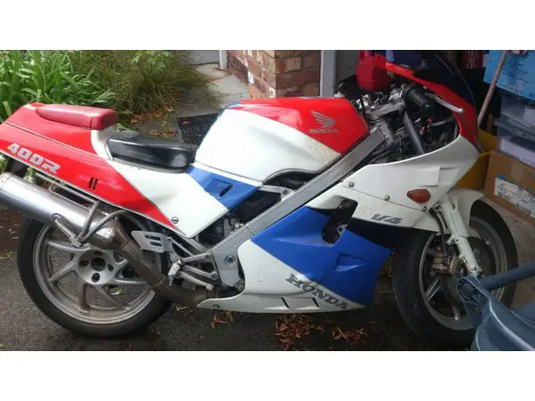 honda vfr 400 nc 24