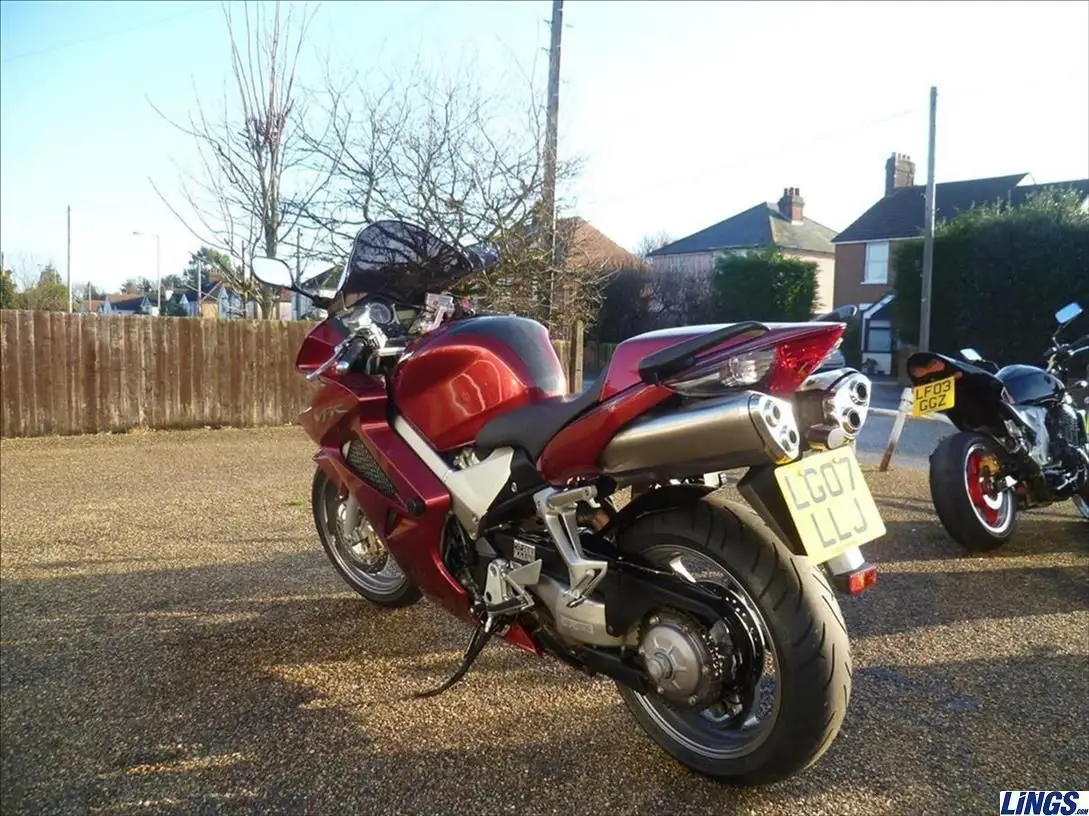 HONDA VFR800 A-6 RED