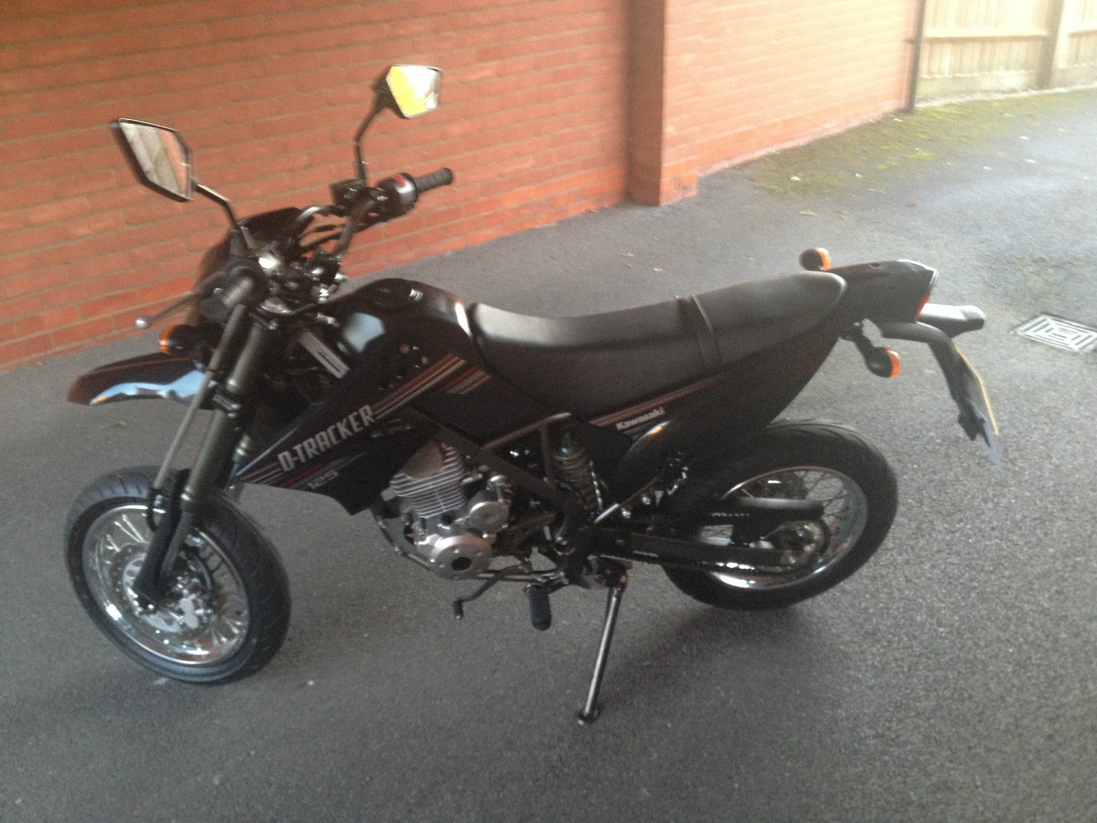 KAWASAKI D TRACKER