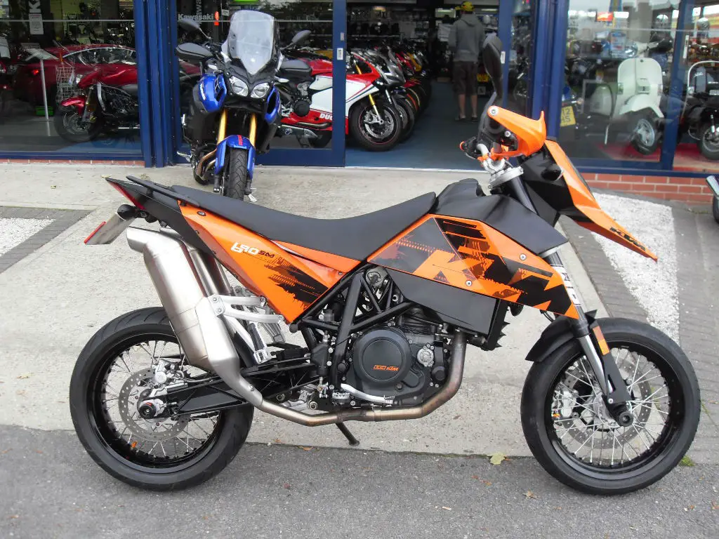 KTM 690 LC4 SUPERMOTO