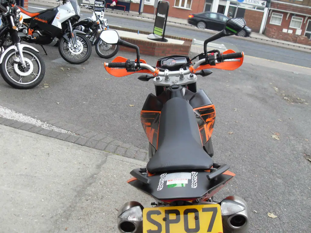 KTM 690 LC4 SUPERMOTO