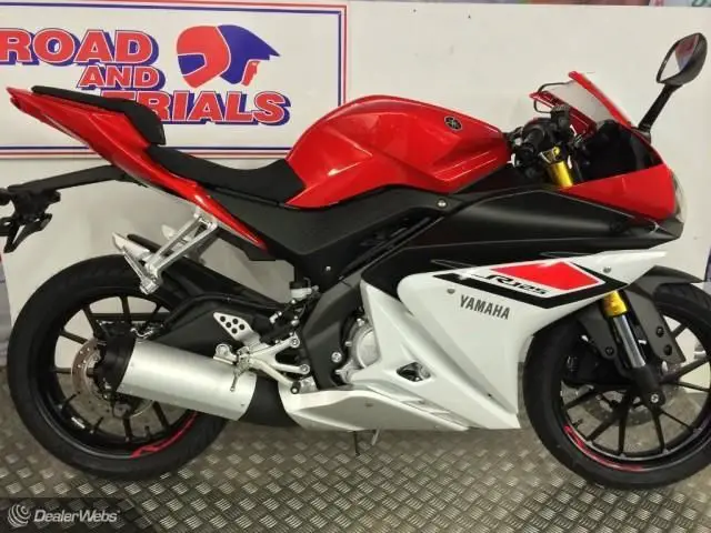 NEW 2015 YAMAHA YZF-R 125 Red ABS Brakes