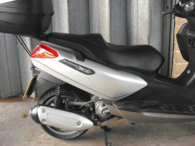 Piaggio X7 250