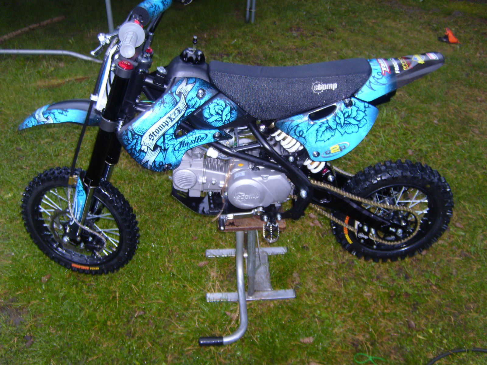 stomp pit bike 140kzr