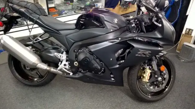 SUZUKI GSX-R 1000 Black