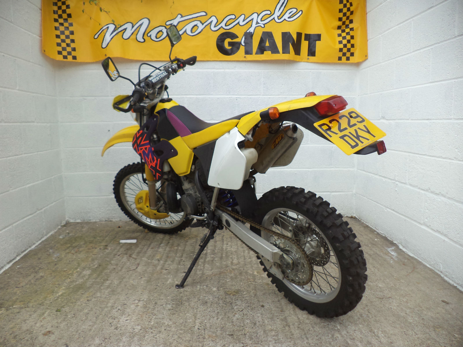 Suzuki RMX 250