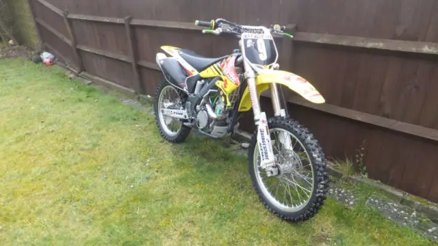 SUZUKI RMZ 250