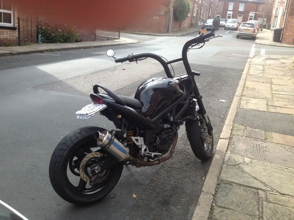 SUZUKI SV 650 CUSTOM 2001 BLACK