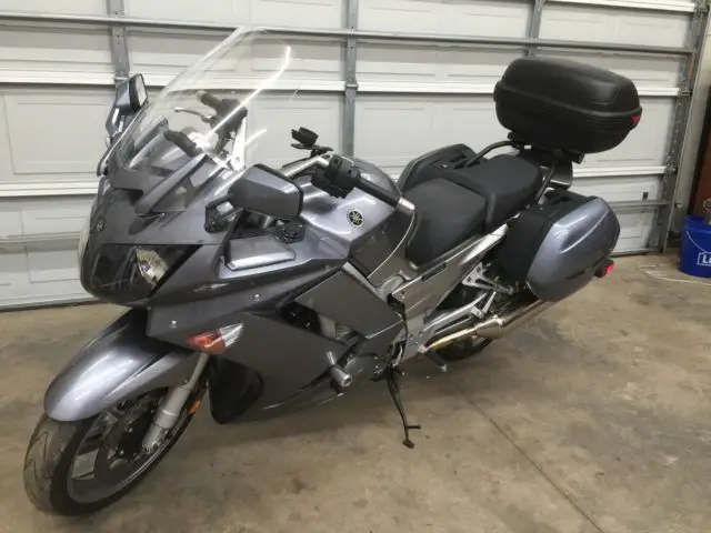 yamaha fjr 1300 motorcycle