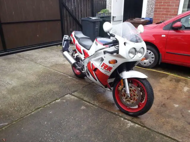 YAMAHA fzr 1000