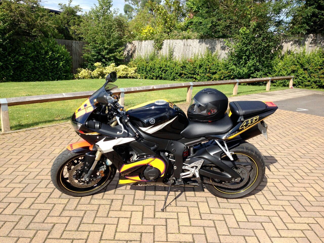 Yamaha r6 valantino rossi R46 LTD LOW MILES