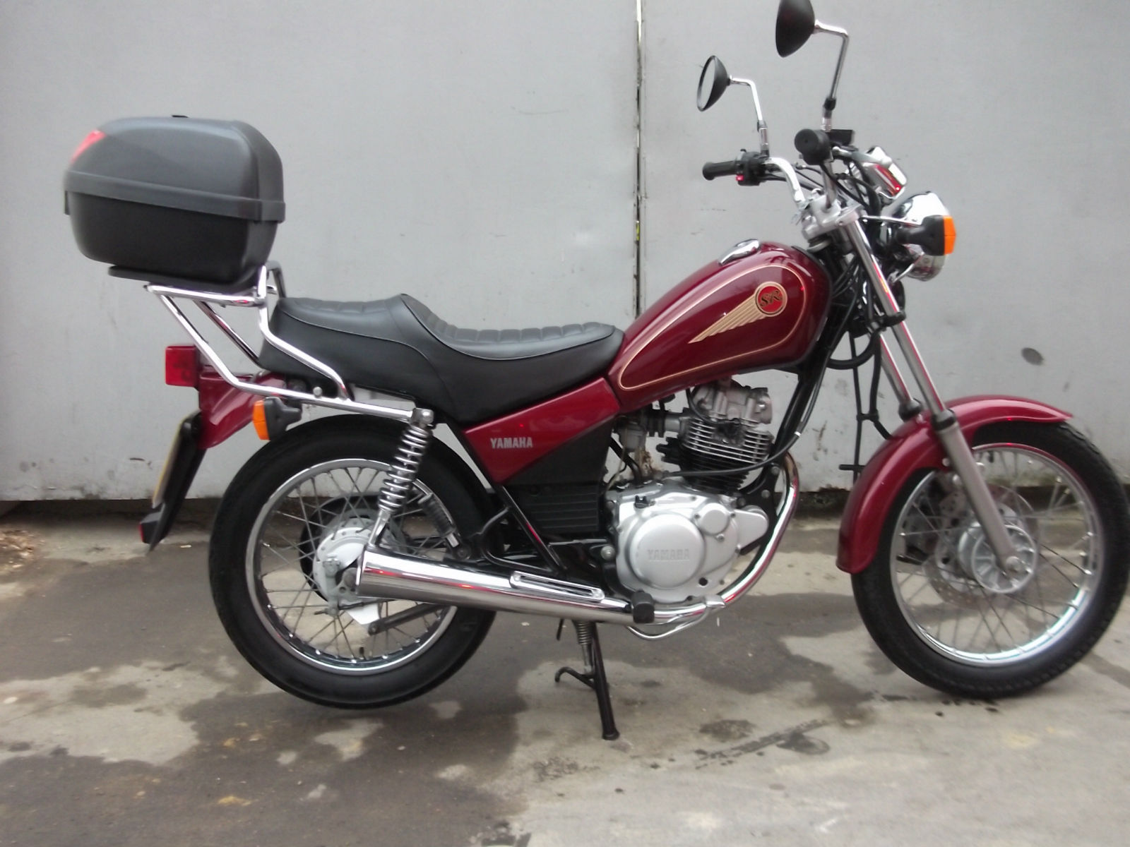 Yamaha SR 125 Red Only 6,200 Miles from new