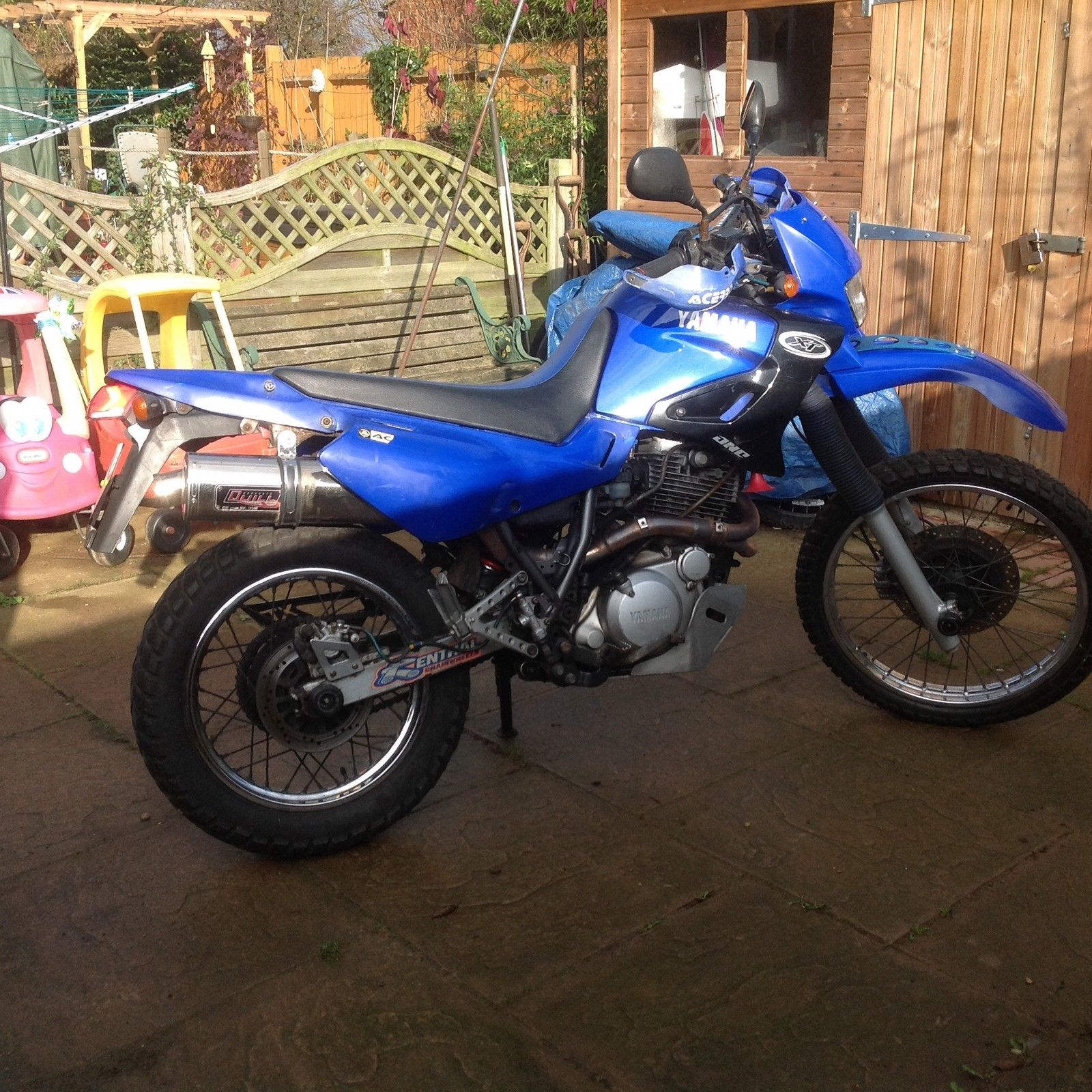 Yamaha xt 600 e motorcycle