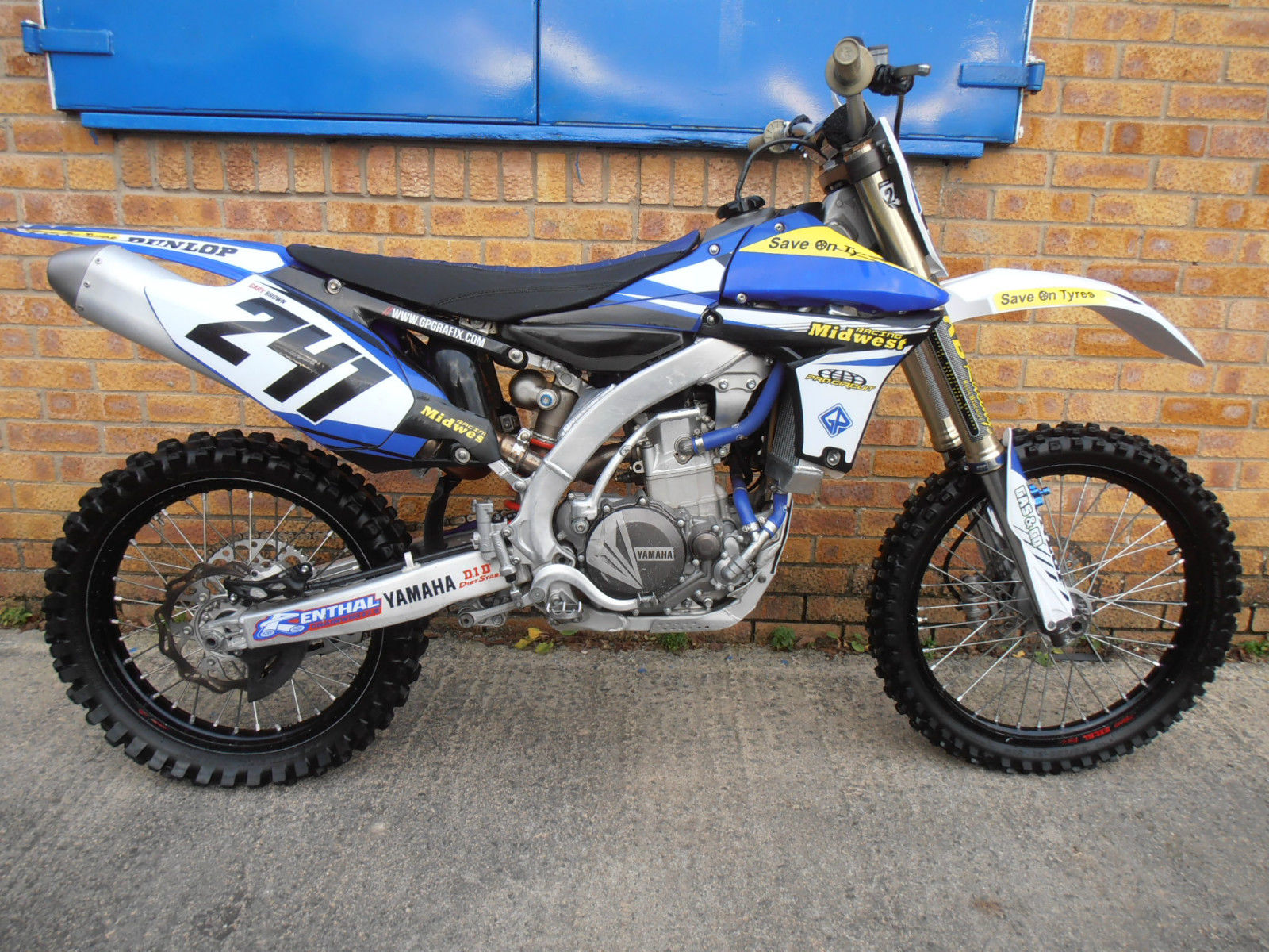 YAMAHA YZF 450-2012 MX BIKE