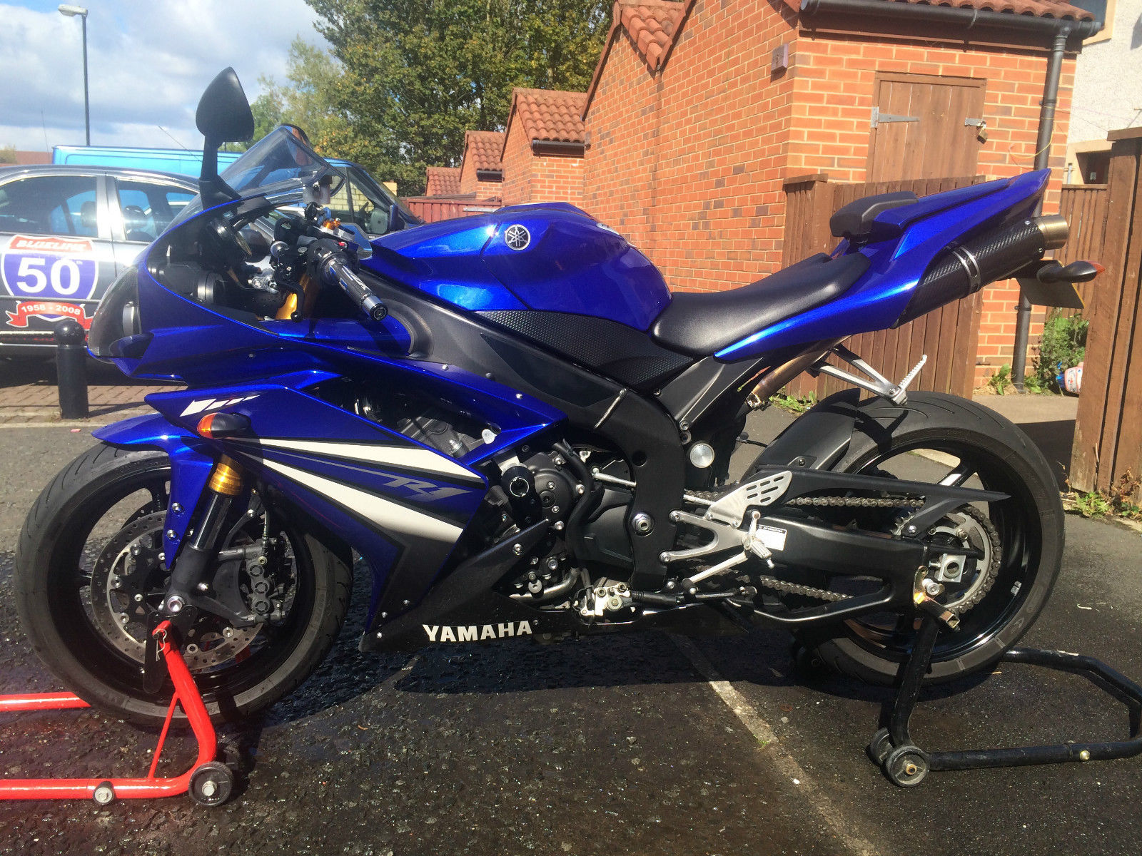 Yamaha YZF R1 4c8