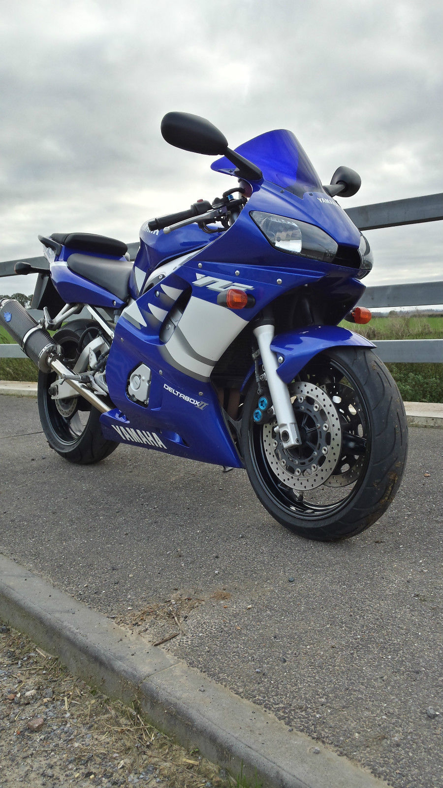 Yamaha YZF R6 2000